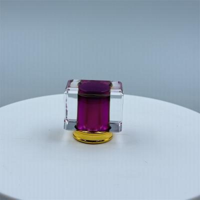 China 15mm Plastic Perfume Bottle Cap with Golden Chrome Black Purple Plating and 150°F Temperature Resistance for sale