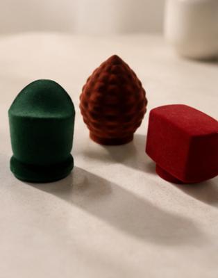 China Premium Velvet-Coated Zinc Alloy Perfume Cap Collection for sale
