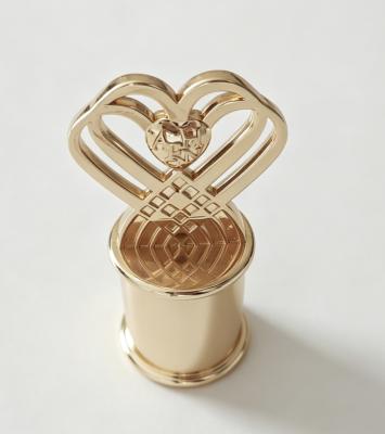 China Double Heart Crown Zamak Perfume Cap - Luxury Gold for sale