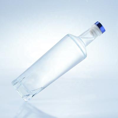 Cina Collare di vetro Bottiglia di vetro per bevande alcoliche 750 ml con sigillo di sughero in vendita