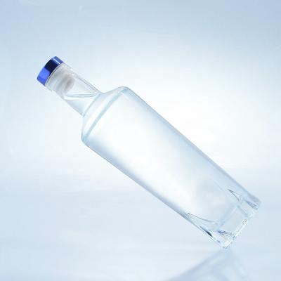 Cina Collare di vetro Bottiglia di vetro per bevande alcoliche 750 ml con sigillo di sughero in vendita