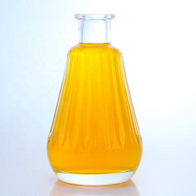 Cina Prodotti in vetro bottiglia a forma unica 750 ml 700 ml per vodka whisky tequila brandy in vendita