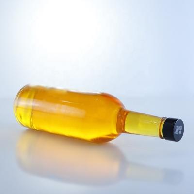 Cina Extra Flint Luxury Design 1L bottiglia di vetro Perfetta per il colletto della vodka Materiale vetro in vendita