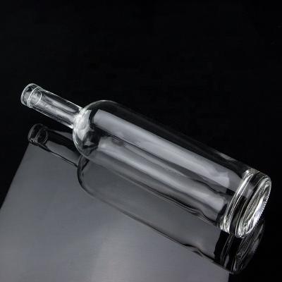Cina Bottiglie di tequila di vetro con design vintage di lusso in 350ml/700ml/750ml Volume in vendita
