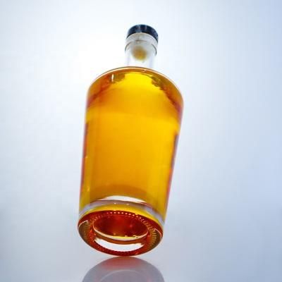 中国 Avialable 透明な円形のワインボトル 500ml 700ml 750ml 飲料用コルク付き 販売のため