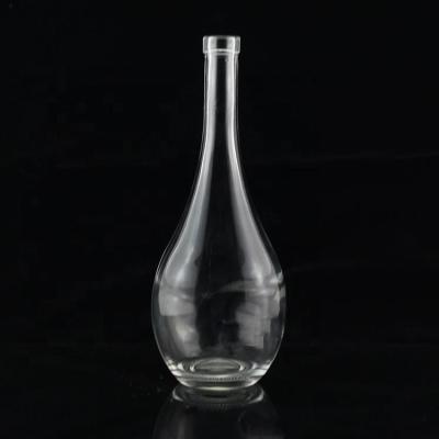 Cina Acid Etch Surface Handling Bottiglie di tequila di vetro con collo rotondo e filtro vuoto in vendita