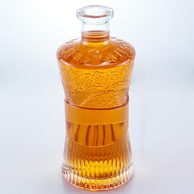 中国 カップタイプコルク 750ml 1000ml ジン・ラム・ウォッカ・ウイスキー用の透明ガラスボトル 販売のため