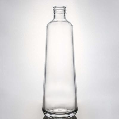 Cina Materiale di base Vetro personalizzato 500ml 700ml 750ml Super Flint Rotondo Bottiglia di vetro trasparente in vendita