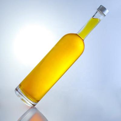 Cina Logo personalizzato 700ml 750ml Bottiglia di vetro a forma rotonda con finitura superiore a vite in vendita