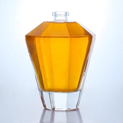 Cina Altre bevande 500 ml '700 ml 750 ml Bottiglia di vetro per tequila Gin Rum Whiskey Vodka in vendita