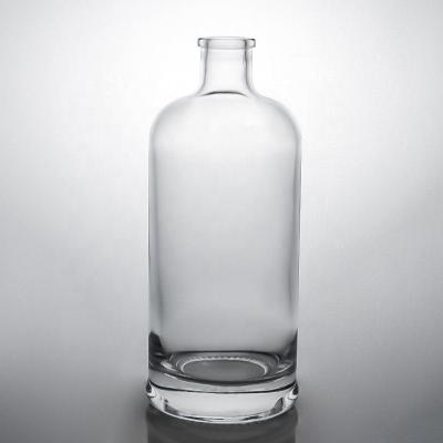 Cina Bottiglia di vetro Whisky Glass Vodka Gin Bottiglia di rum a sughero 375ml 500ml 700ml 750ml 1000ml in vendita