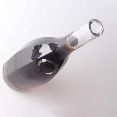 Cina 375ml Logo personalizzato inciso in forma di goccia di lacrima Bottiglia in vetro di gin rum con tappi per liquori in vendita