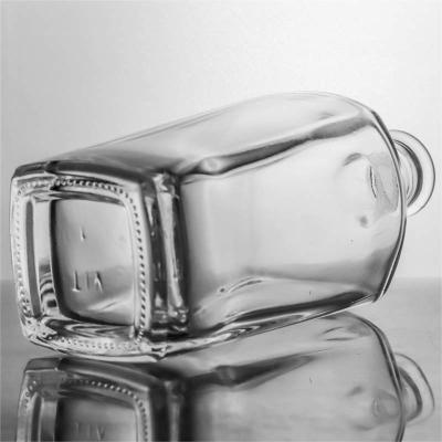 China Garrafa única de vidro quadrada para uísque, vodka, tequila, gin, rum, fecho, cortiça incluída à venda
