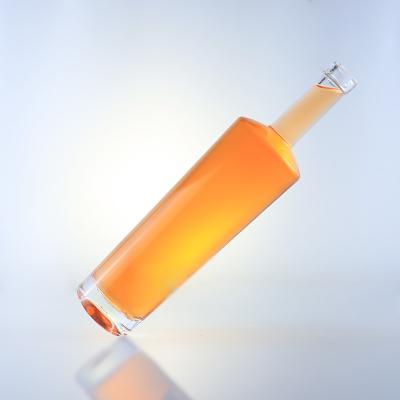 Cina Empty Clear Flint Gin Rum Champagne Brandy Whisky Liquor Bottiglia di vetro con logo personalizzato in vendita