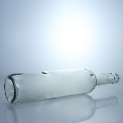 Cina 500 ml bottiglia di liquore di vetro per whisky gin rum vodka Decal superficie manipolazione e avvitamento in vendita