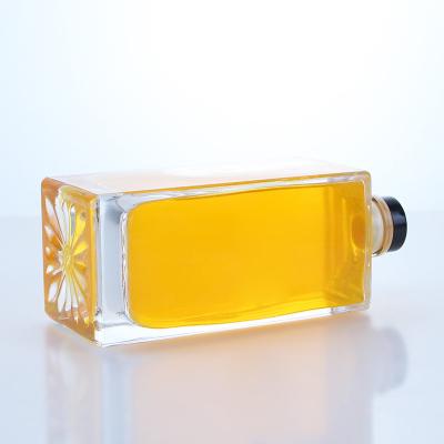 Cina Whisky Vodka Tequila Gin Rum Bottiglia di vetro di piccola capacità con logo e sughero in vendita