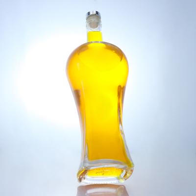 Cina Bottiglia di vetro a forma di tappo di sughero trasparente o personalizzata per whisky, vodka, tequila, gin e rum in vendita