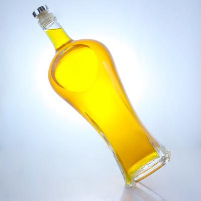 Cina Bottiglia di vetro a forma di tappo di sughero trasparente o personalizzata per whisky, vodka, tequila, gin e rum in vendita