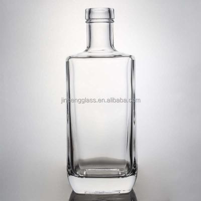 China Colarinho de vidro Gin Quadrado Uísque Rum Vinho Vodka Garrafa 750 ml com cortiça sintética à venda