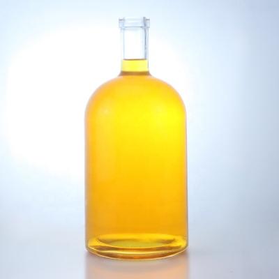 Cina Logo personalizzato Bottiglia in vetro con tappo a vite di grande capacità per whisky vodka tequila gin rum in vendita