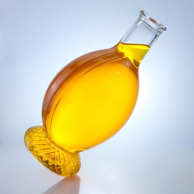 Cina Bottiglia di vetro a forma di tappo di sughero per rum personalizzabile, vodka, whisky, tequila e gin in vendita