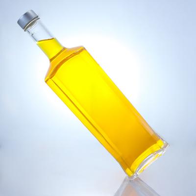 Cina Flascia di vetro di materiale per colletto trasparente o personalizzato per rum vodka whisky tequila gin in vendita