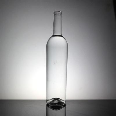 Cina Bottiglie di vetro di 700 ml con tenuta di sughero trasparente per liquori e vodka in vendita