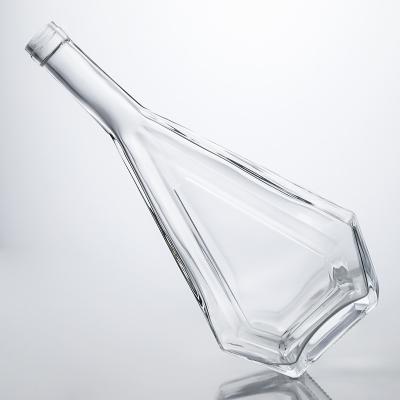 China Brandy Vodka Tequila Garrafa de vidro com tampa de cortiça e forma poligonal distinta à venda