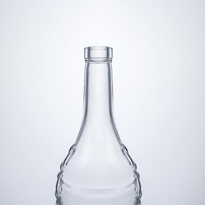 Cina Bottiglia speciale di liquore in vetro in rilievo per rum gin vodka chiara o personalizzata in vendita
