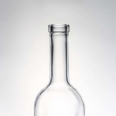 Cina Bottiglia rotonda di 750 ml per whisky rum gin con tappo di sughero e colletto di vetro in vendita