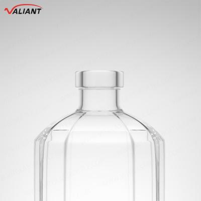 Cina Rum Vodka Whisky Tequila Gin Bottiglia 250ml Super Flint Glass con sughero e forma personalizzata in vendita