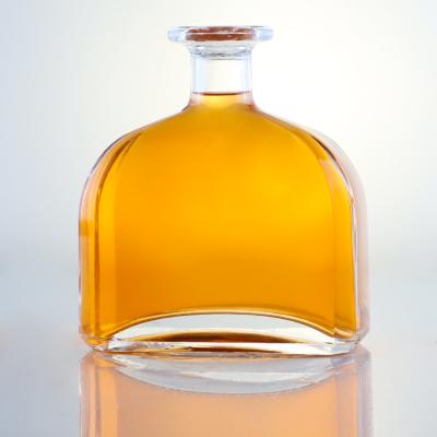 China Logotipo personalizado garrafa de vidro para Brandy Gin Rum Whisky Design exclusivo e Super Flint à venda