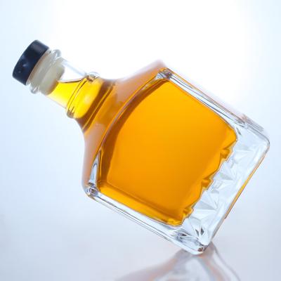 中国 ジン・ラム・ウォッカ用のカスタム・スクエア・ガラスボトル 販売のため