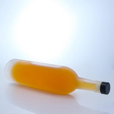Cina Collare di vetro 750ml Classic Frosted Empty Clear Flint Gin Rum Champagne Brandy Whisky Liquor Bottle con sughero in vendita