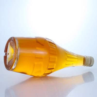 中国 シャンパン用700ml 豪華なデザインの 透明な石灰色のガラスボトル 独特の形と空っぽ 販売のため