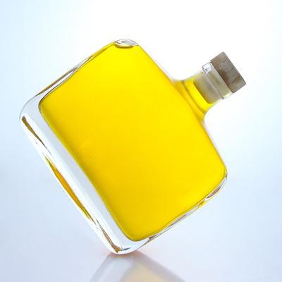 Cina Alcolici industriali 300 ml Unico spalla rotonda Super flint bottiglia di vetro con sughero in vendita