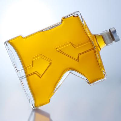 Cina Bottiglia di vetro di pietra chiara 750 ml con forma unica per Gin Rum Champagne Brandy Whisky in vendita
