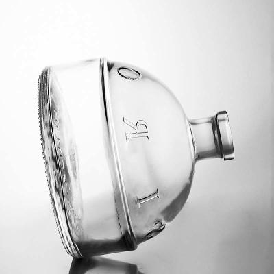 Cina Bottiglia di liquore in vetro a forma personalizzata per gin rum champagne in vendita