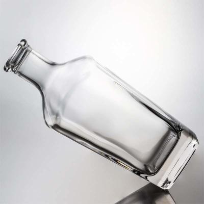 Cina Tequila bottiglia di vetro a pietra alta con logo personalizzato in sughero 700ml 800ml 1000ml vuoto in vendita