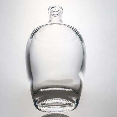 Cina Collare di vetro 500ml 700ml 1000ml Gin vuoto Flint Rum Champagne Latte con sughero in vendita