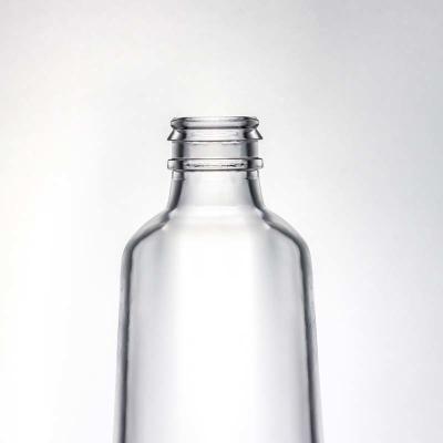 Cina Bottiglia di vetro trasparente Super Flint Round per Gin Rum Vodka Whisky 580ml 1000ml in vendita