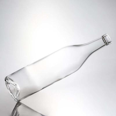Cina 500 ml 750 ml 1000 ml bottiglia di vetro per bevande succo birra vodka whisky chiaro o personalizzato in vendita