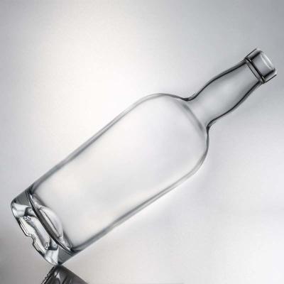 Cina Logo personalizzato High Flint Gin Rum Liquor Bottiglia di vetro con sughero 700ml 800ml 1000ml in vendita
