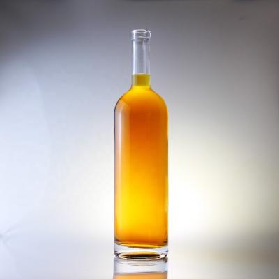 Cina Bottiglia di liquore di vetro Rotonda 75cl Bottiglia per tappo di sughero Tipo 1000ml 1750ml Materiale del colletto in vendita