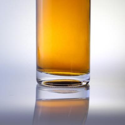 Cina Bottiglia di liquore di vetro Rotonda 75cl Bottiglia per tappo di sughero Tipo 1000ml 1750ml Materiale del colletto in vendita