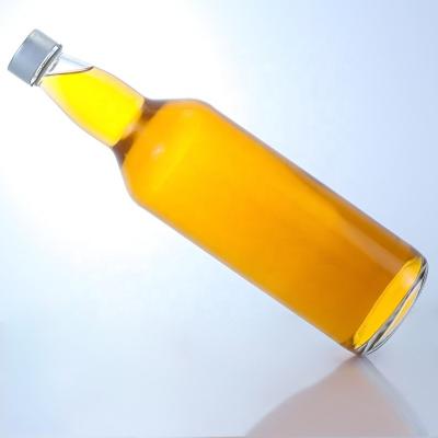 Cina SCREW CAP Logo personalizzato 500ml 700ml Tequila trasparente Flint Whisky Vodka Bottiglia di vetro in vendita
