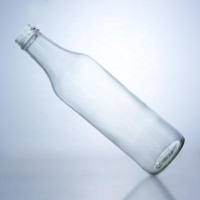 Cina Bottiglia in vetro di whisky e vodka trasparente Unica 650ml di forma speciale con finitura a vite in vendita