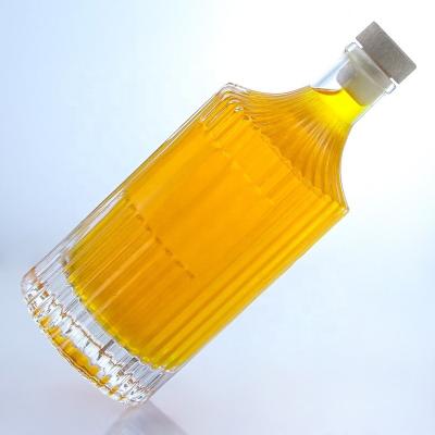 Cina 500 ml 750 ml 1000 ml bottiglia di vetro trasparente vuota per vodka gin rum whisky brandy in vendita