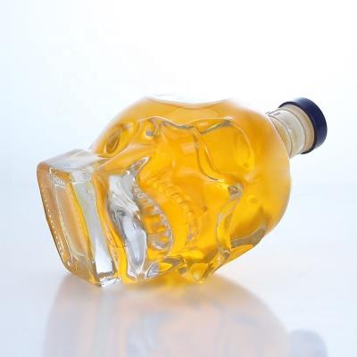 Cina Altre bevande popolari in forma trasparente 700ml 750ml Bottiglia per whisky rum Gin Brandy in vendita