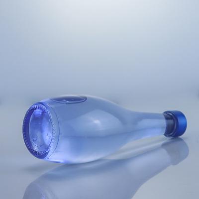 Cina Collare di vetro Disegno unico 2022 Bottiglia vuota blu chiara per Gin Whisky Rum Tequila Brandy in vendita
